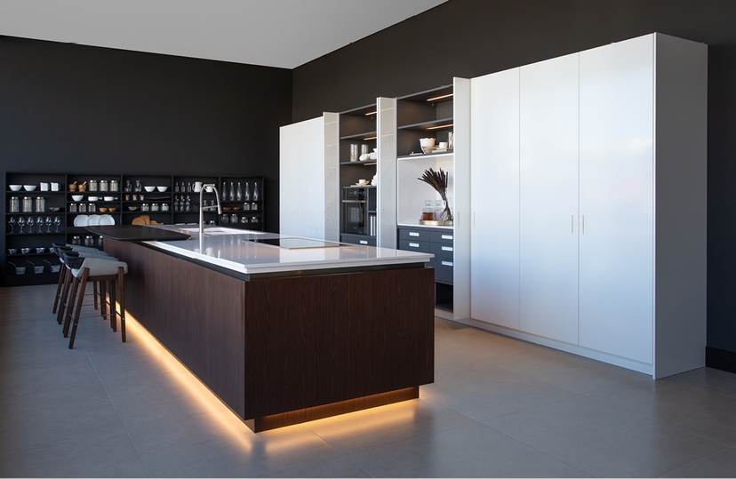 Inspired by modern life, it combines clean aesthetics and practicality ...