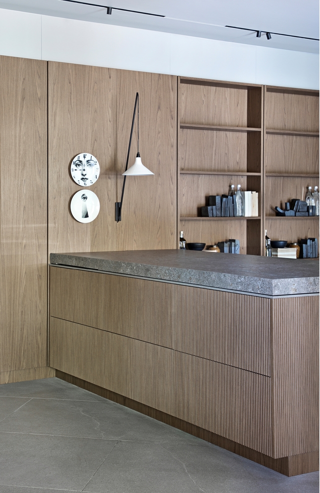 Home / SYSTEMS / Countertop Sliding System